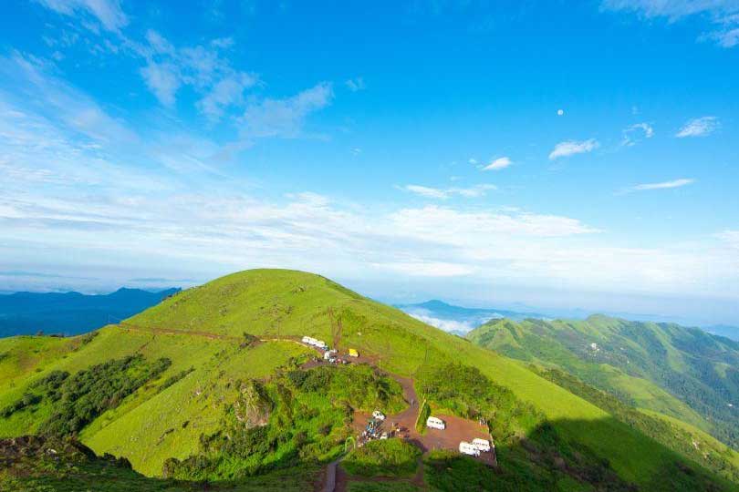 beautiful view of mullayanagiri in chikmagalur